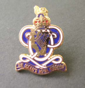Queens Royal Hussars pin Badge - Elliott Military