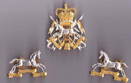 Light Cavalry Band Cap And Collar Badge Set - Elliott Military